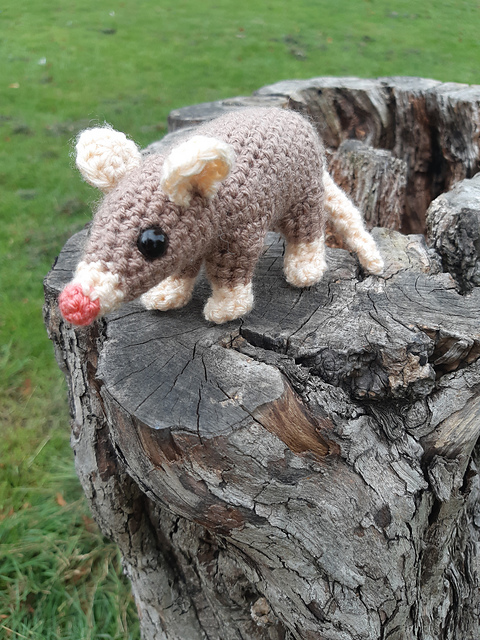 Ravelry: Model Organism: Opossum pattern by Marg Crawford