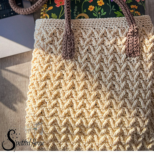 Ravelry: Laptop Tote Bag pattern by Christine Blue