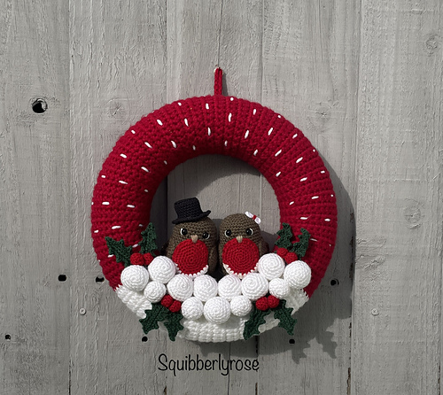 Ravelry: Robin wreath pattern by selina page