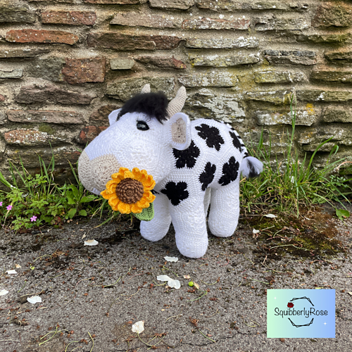 Ravelry: Bluebell the African flower cow. pattern by selina page