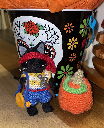 Ravelry: Shirt/Pants for Calico Critter & Sylvanian Adults pattern by ...