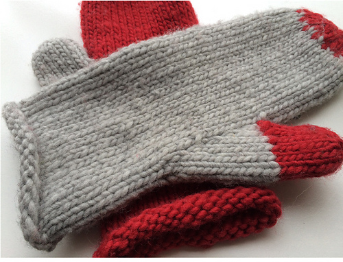 Ravelry: Snow Top Mittens pattern by Suzie von Reyn
