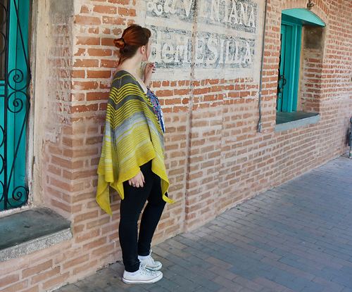 Ravelry: Beeline pattern by Stefanie Japel