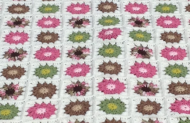 Ravelry: Stephcrochet3's Steph's Pink Camo Antique Granny Square