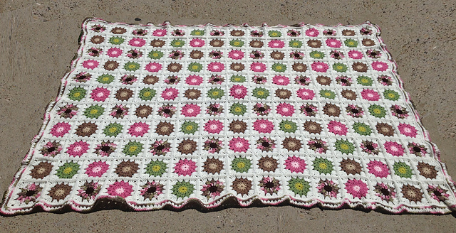 Ravelry: Stephcrochet3's Steph's Pink Camo Antique Granny Square