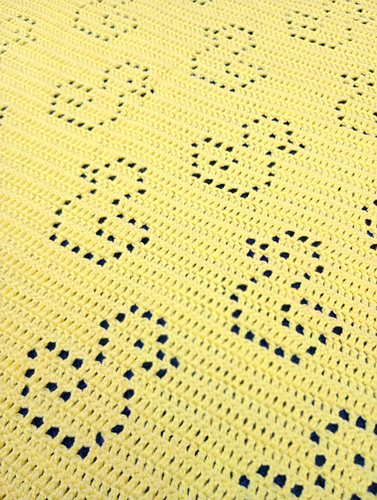 Ravelry: Mini Ducks Filet Blanket pattern by Carla Gasson