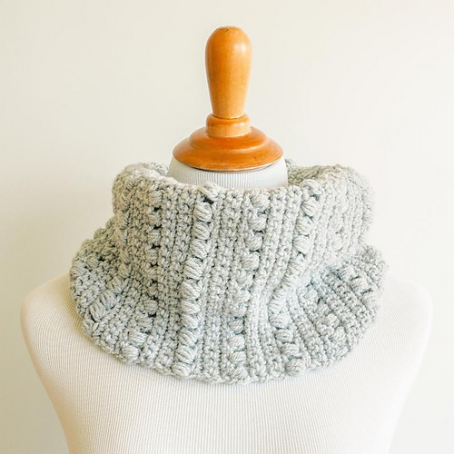 Ravelry: Warm Winter Cowl pattern by Stitch11