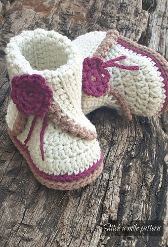 Ravelry: Baby girl cuffed boot pattern by Tanja Scott