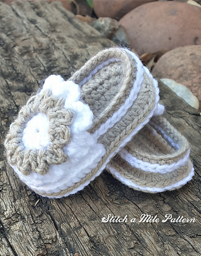 Ravelry: Baby girl sandals pattern by Tanja Scott