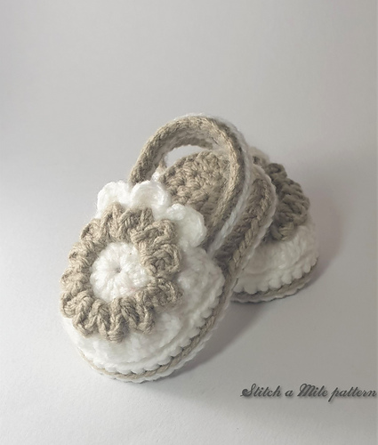 Ravelry: Baby girl sandals pattern by Tanja Scott