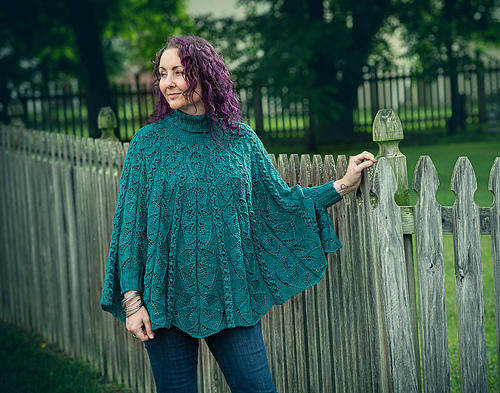 Ravelry: Lituma Poncho pattern by Beatriz Rubio