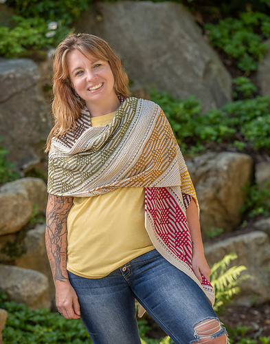 Ravelry: Drifting Diamonds pattern by Jennifer Weissman