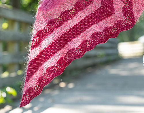 Ravelry: Floating Ribbons pattern by Jennifer Weissman