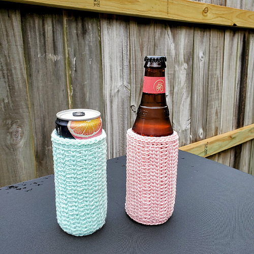 Ravelry: Knit-Look Crochet Beer Cozy pattern by Gootie (Agat Rottman)