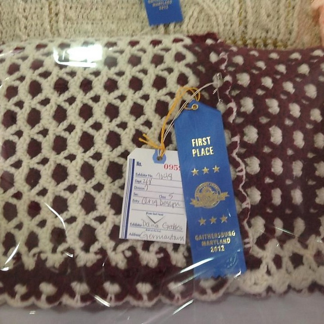 Ravelry: StitchenWitch's Red Reversible Shell Afghan