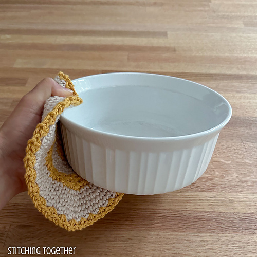 Ravelry: Round Trivet pattern by Jessica Underwood