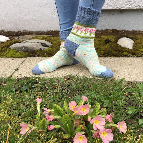 Ravelry: Spring Flower socks pattern by Stone Knits