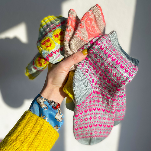 Ravelry: Heart shaped socks set pattern by Stone Knits