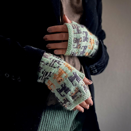 Ravelry: Herding Cats kitten mittens pattern by Stone Knits