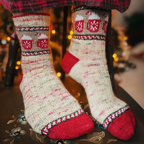 Ravelry: Cup of Hot Cocoa socks pattern by Stone Knits