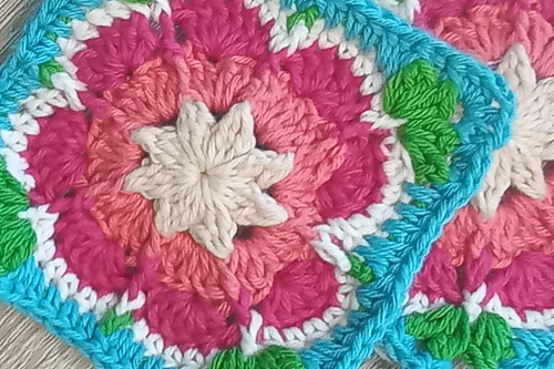 Ravelry: Easy African Daisy pattern by Stouto Creative Crochet