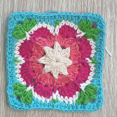 Ravelry: Easy African Daisy pattern by Stouto Creative Crochet