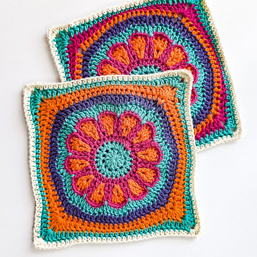 Ravelry: Center stage Daisy pattern by Stouto Creative Crochet