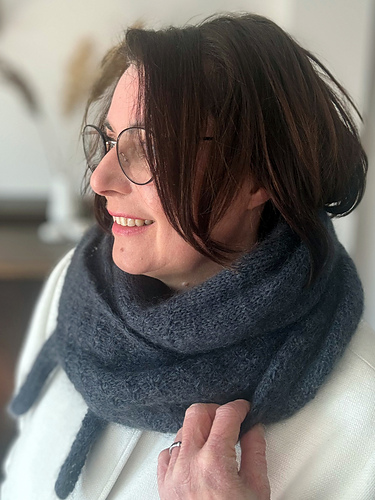 Ravelry: Celeo Schal/Tuch 2 in 1 Anleitung pattern by Sandra Fischer