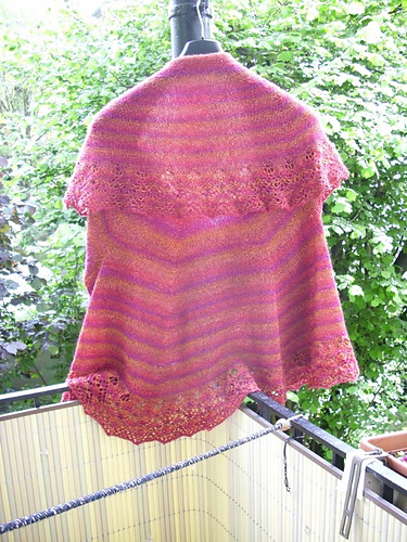 Ravelry: Jacke / cardigan *Opera* pattern by Birgit Freyer