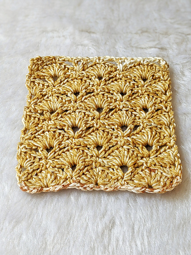 Ravelry: Fantail Shell Stitch pattern by Divya Bhat