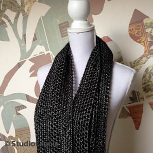 Ravelry: Infinity Scarf Sofia pattern by Leonie Dapper