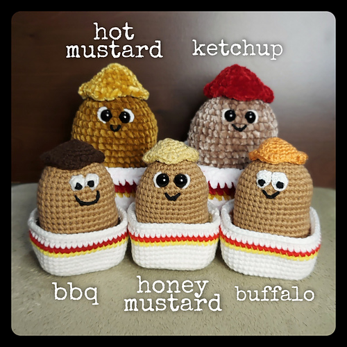 I made a family of nugget buddies! : r/crochet