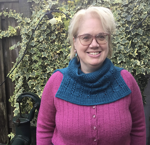 Ravelry: Riptide Cowl pattern by Jennifer Shiels Toland