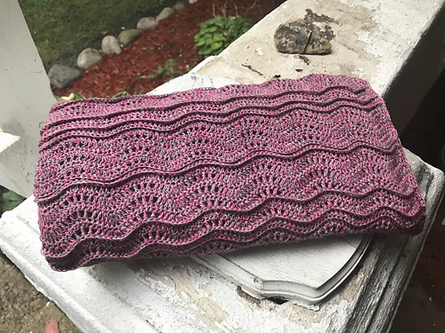 Ravelry: Raspberry Ripples Blanket pattern by Ellen Elizabeth