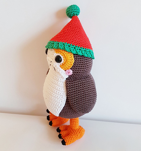 Ravelry: Porg Christmas Tree Topper pattern by Jennifer Santos
