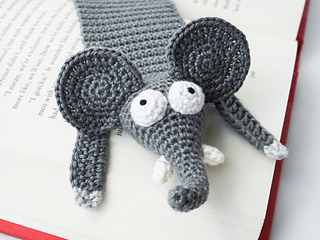 Ravelry: Elephant Bookmark pattern by Jonas Matthies