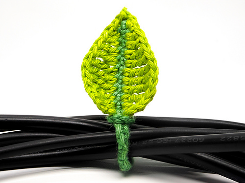 Ravelry: Leaf Cable Tie pattern by Jonas Matthies