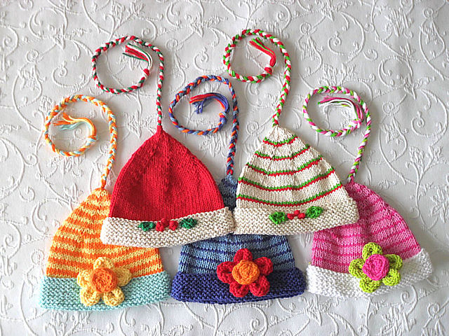 Ravelry: Christmas Elf Baby Hat with Mistletoe or Flower pattern by ...