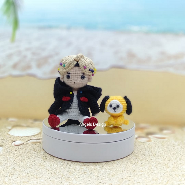 Ravelry: Jimin BTS and Mini Chimmy pattern by Susianna Surbakti