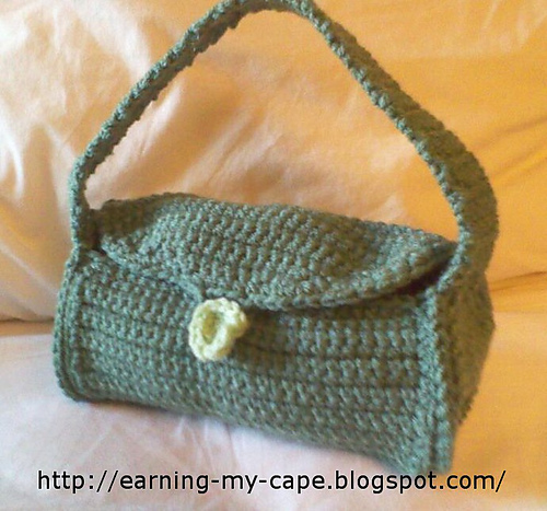 Ravelry: Little Crochet Purse pattern by Susie Oui Crochet