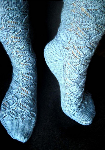 Ravelry: Tilly Lace Socks pattern by Suzie Sparkles