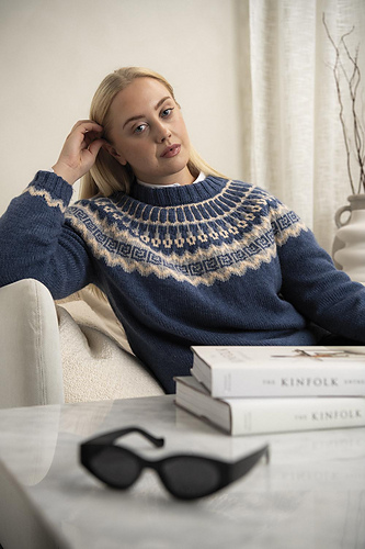 Ravelry: Como sweater pattern by Svarta Fåret