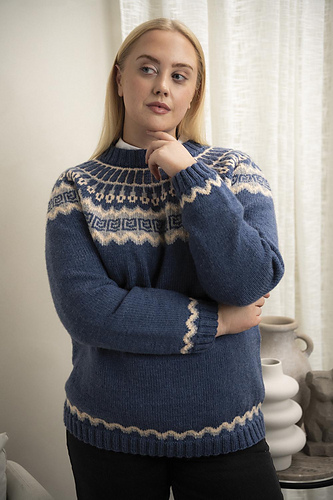 Ravelry: Como sweater pattern by Svarta Fåret