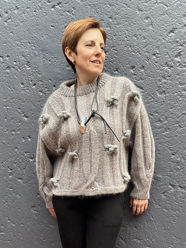 Ravelry: Knot Jomper pattern by MINGBI LUO