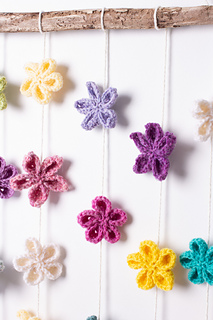 Ravelry: Phlox Flower pattern by Sweet Crocheterie