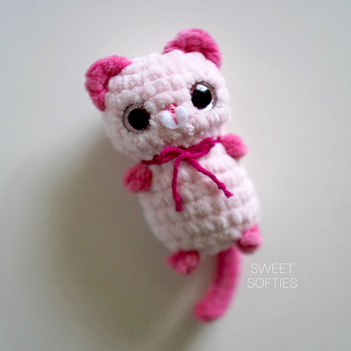 Ravelry: Pocket Kitty Cat pattern by Sweet Softies