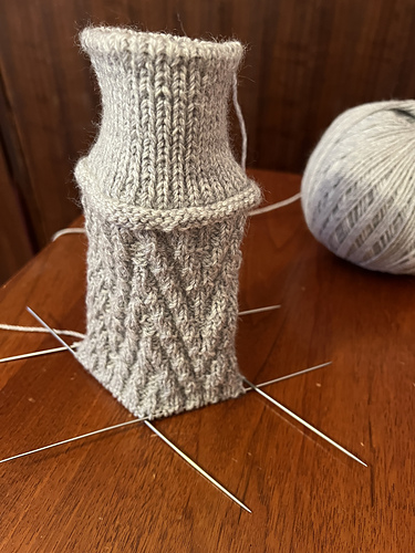 Ravelry: Socks with a zigzag pattern by Helen Maple