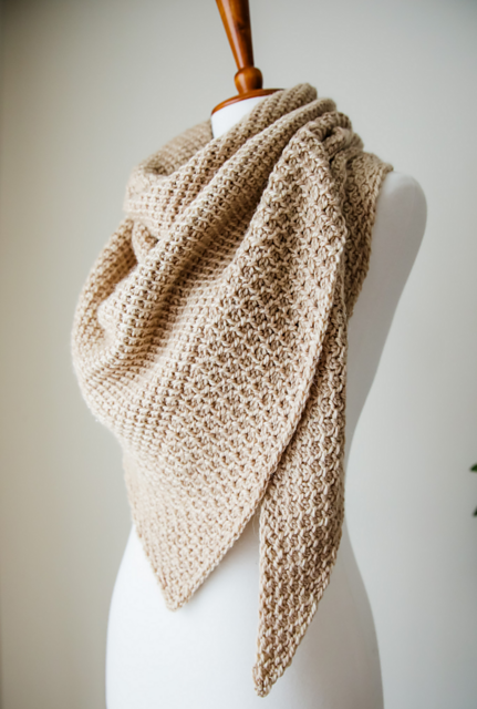 Ravelry: Lamia Wrap pattern by Toni Lipsey