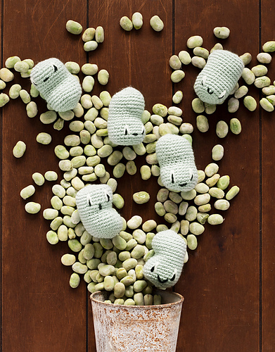 Ravelry: Broad Beans pattern by TOFT UK