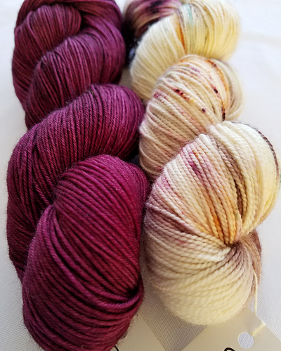 Ravelry: Akira pattern by Tamy Gore